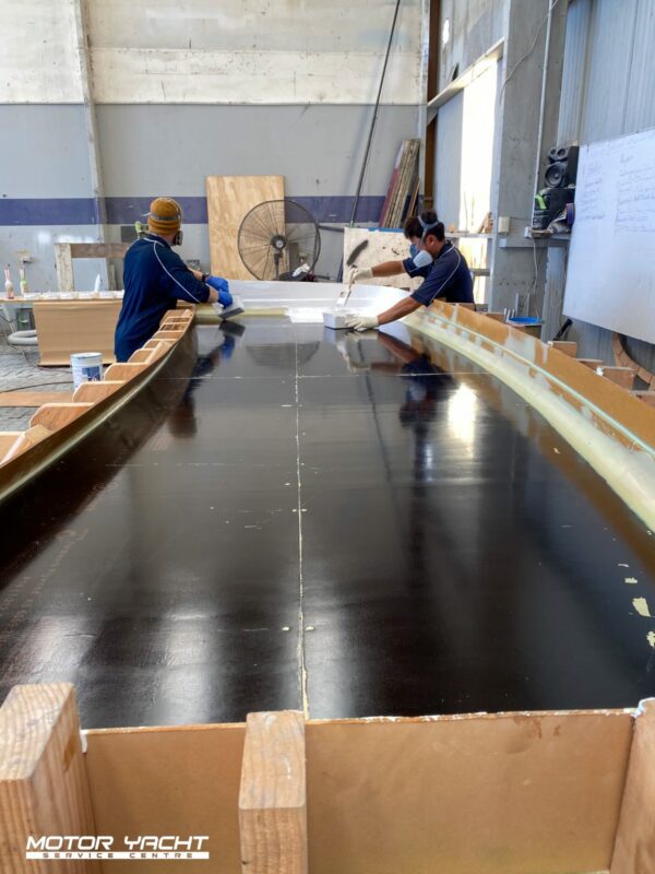 Hydraulic Swim and Boarding Platforms | Motor Yacht Service Centre ...