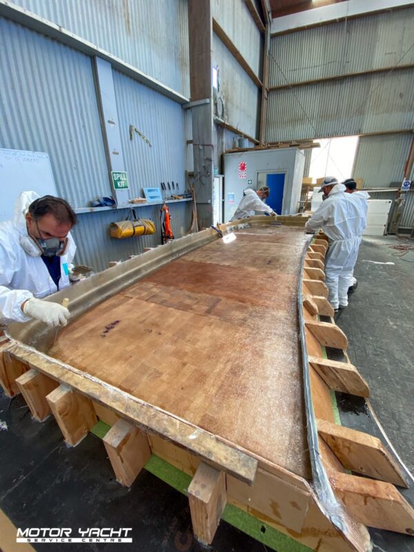 Hydraulic Swim and Boarding Platforms | Motor Yacht Service Centre ...